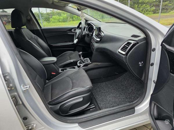 Grey Kia Ceed 2019 in Taurage, with an engine capacity of 1.60 L and mileage of 250 thousand km for 5700 €, photo 5 on AUTOMOTO.COM.LV