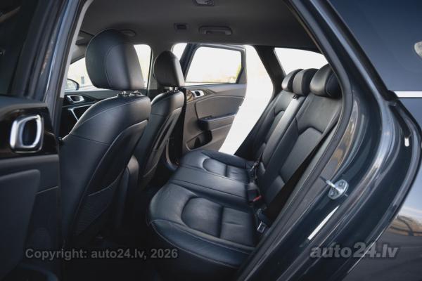 Grey Kia Ceed 2019 in Tartu, with an engine capacity of 1.40 L and mileage of 181 thousand km for 11499 €, photo 10 on AUTOMOTO.COM.LV