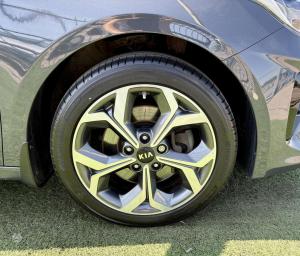 Pelēks Kia Ceed 2019 Panevēža, ar dzinēja tilpumu 1.35 L un nobraukumu 150 tūkst. km par 12700 €, foto 9 vietnē AUTOMOTO.COM.LV