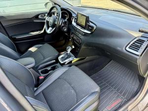 Pelēks Kia Ceed 2019 Panevēža, ar dzinēja tilpumu 1.35 L un nobraukumu 150 tūkst. km par 12700 €, foto 20 vietnē AUTOMOTO.COM.LV
