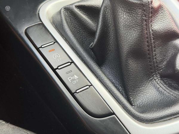 Grey Kia Ceed 2019 in Kaunas, with an engine capacity of 1.60 L and mileage of 147 thousand km for 10500 €, photo 10 on AUTOMOTO.COM.LV