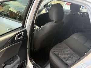 Pelēks Kia Ceed 2019 Kauņa, ar dzinēja tilpumu 1.60 L un nobraukumu 147 tūkst. km par 10500 €, foto 32 vietnē AUTOMOTO.COM.LV