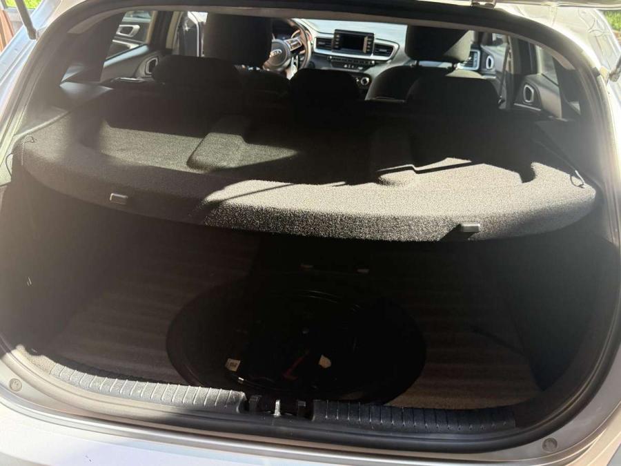 Pelēks Kia Ceed 2019 Kauņa, ar dzinēja tilpumu 1.60 L un nobraukumu 147 tūkst. km par 10500 €, foto 34 vietnē AUTOMOTO.COM.LV