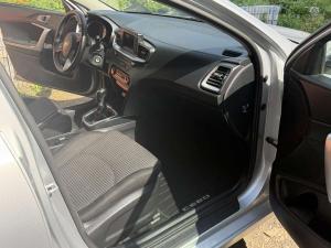 Pelēks Kia Ceed 2019 Kauņa, ar dzinēja tilpumu 1.60 L un nobraukumu 147 tūkst. km par 10500 €, foto 38 vietnē AUTOMOTO.COM.LV