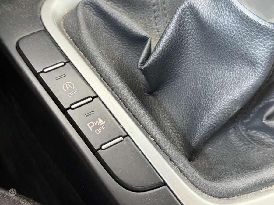 Pelēks Kia Ceed 2019 Kauņa, ar dzinēja tilpumu 1.60 L un nobraukumu 147 tūkst. km par 10500 €, foto 40 vietnē AUTOMOTO.COM.LV