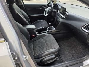 Grey Kia Ceed 2019 in Taurage, with an engine capacity of 1.60 L and mileage of 256 thousand km for 5900 €, photo 6 on AUTOMOTO.COM.LV