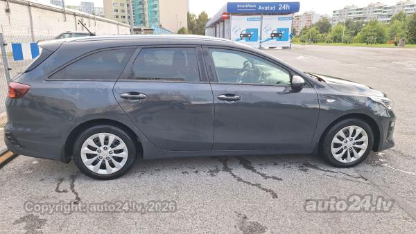 Grey Kia Ceed 2019 in Tallinn, with an engine capacity of 1.60 L and mileage of 122 thousand km for 8990 €, photo 3 on AUTOMOTO.COM.LV