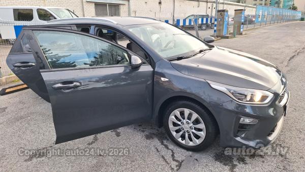 Grey Kia Ceed 2019 in Tallinn, with an engine capacity of 1.60 L and mileage of 122 thousand km for 8990 €, photo 8 on AUTOMOTO.COM.LV