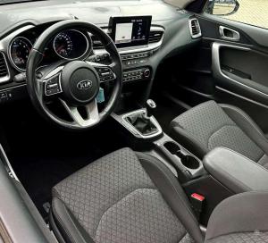 Grey Kia Ceed 2019 in Kaunas, with an engine capacity of 1.00 L and mileage of 184 thousand km for 7500 €, photo 6 on AUTOMOTO.COM.LV