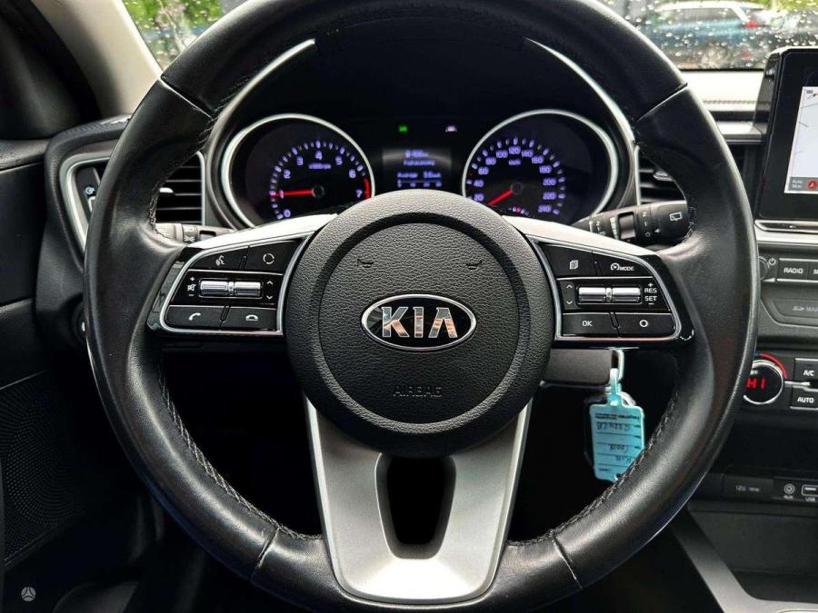 Grey Kia Ceed 2019 in Kaunas, with an engine capacity of 1.00 L and mileage of 184 thousand km for 7500 €, photo 8 on AUTOMOTO.COM.LV