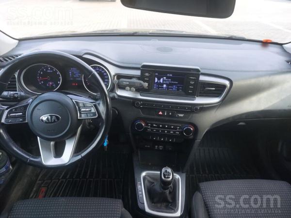 Киа Сид 2019 в Елгава на AUTOMOTO.COM.LV Серый Киа Сид 2019 в Елгава, объемом двигателя 1.40 л и пробегом 277 тыс. км за 7900 €, фото 6 на AUTOMOTO.COM.LV