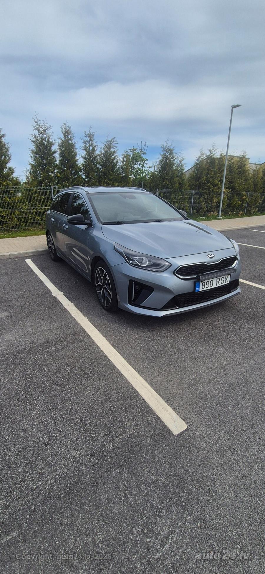 Grey Kia Ceed 2020 in Tallinn, with an engine capacity of 1.40 L and mileage of 213 thousand km for 12600 €, photo 3 on AUTOMOTO.COM.LV