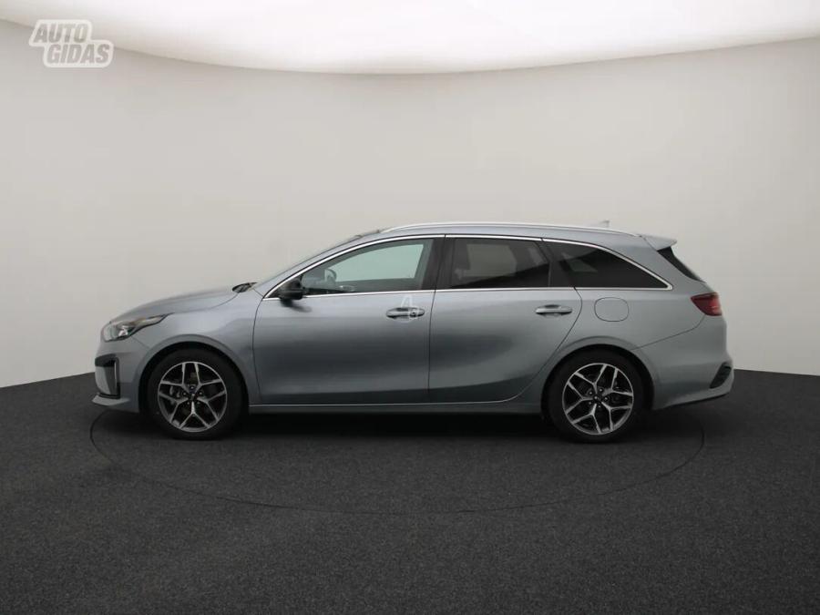 Grey Kia Ceed 2020 in Vilnius, with an engine capacity of 1.60 L and mileage of 165 thousand km for 12699 €, photo 7 on AUTOMOTO.COM.LV