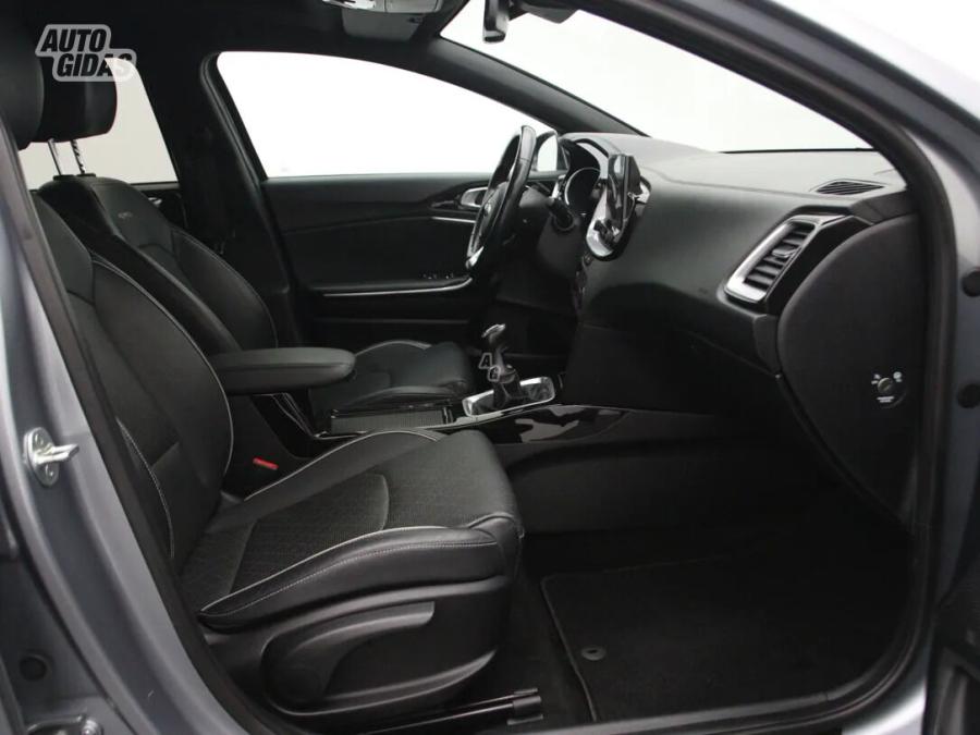 Grey Kia Ceed 2020 in Vilnius, with an engine capacity of 1.60 L and mileage of 165 thousand km for 12699 €, photo 15 on AUTOMOTO.COM.LV