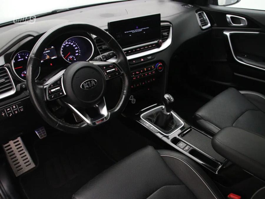 Grey Kia Ceed 2020 in Vilnius, with an engine capacity of 1.60 L and mileage of 165 thousand km for 12699 €, photo 17 on AUTOMOTO.COM.LV