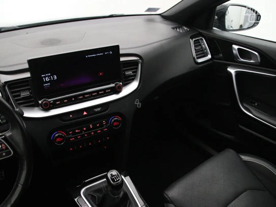 Grey Kia Ceed 2020 in Vilnius, with an engine capacity of 1.60 L and mileage of 165 thousand km for 12699 €, photo 22 on AUTOMOTO.COM.LV
