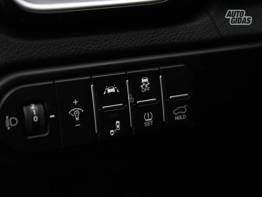 Grey Kia Ceed 2020 in Vilnius, with an engine capacity of 1.60 L and mileage of 165 thousand km for 12699 €, photo 34 on AUTOMOTO.COM.LV