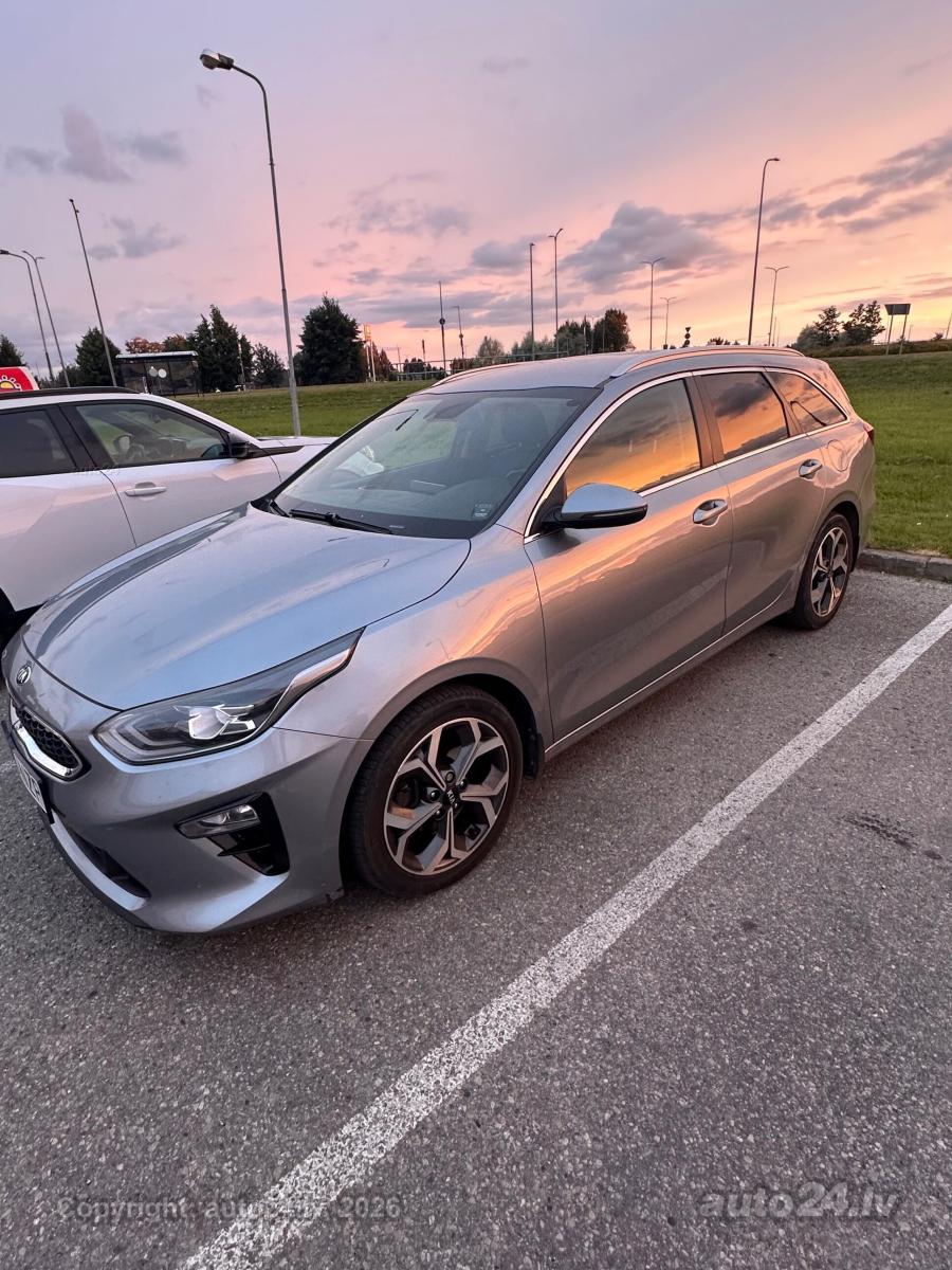 Grey Kia Ceed 2020 in Tallinn, with an engine capacity of 1.40 L and mileage of 109 thousand km for 14900 €, photo 3 on AUTOMOTO.COM.LV