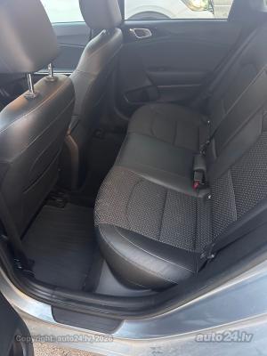 Grey Kia Ceed 2020 in Tallinn, with an engine capacity of 1.40 L and mileage of 109 thousand km for 14900 €, photo 7 on AUTOMOTO.COM.LV