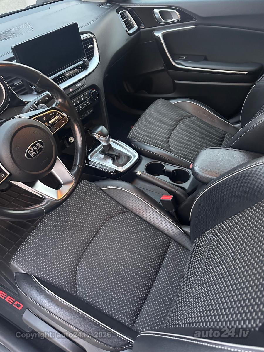 Grey Kia Ceed 2020 in Tallinn, with an engine capacity of 1.40 L and mileage of 109 thousand km for 14900 €, photo 8 on AUTOMOTO.COM.LV
