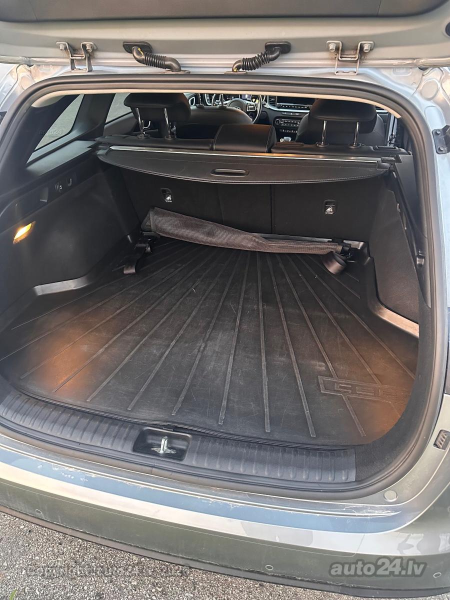 Grey Kia Ceed 2020 in Tallinn, with an engine capacity of 1.40 L and mileage of 109 thousand km for 14900 €, photo 13 on AUTOMOTO.COM.LV