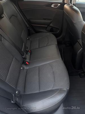 Grey Kia Ceed 2020 in Tallinn, with an engine capacity of 1.40 L and mileage of 109 thousand km for 14900 €, photo 14 on AUTOMOTO.COM.LV
