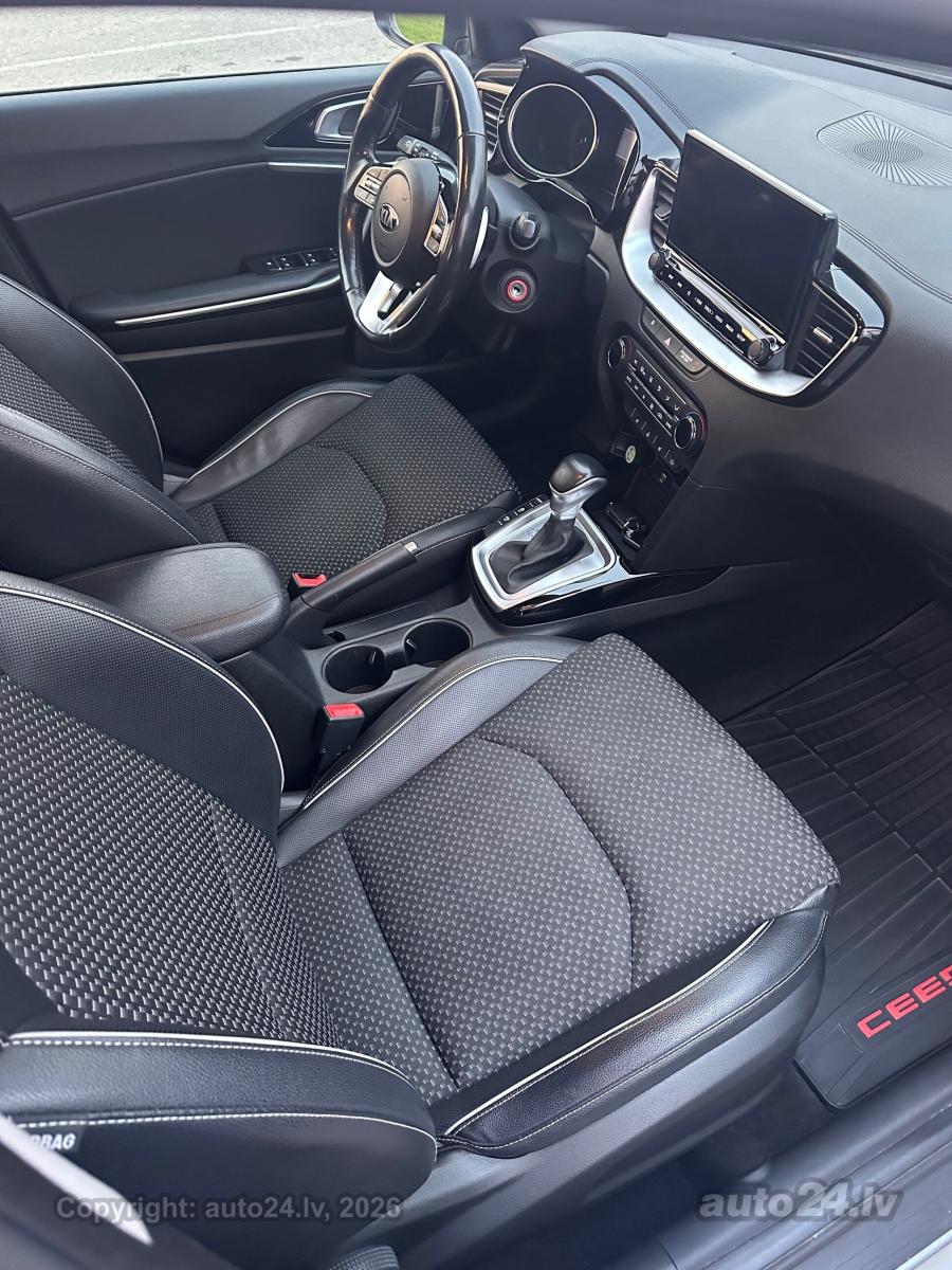 Grey Kia Ceed 2020 in Tallinn, with an engine capacity of 1.40 L and mileage of 109 thousand km for 14900 €, photo 15 on AUTOMOTO.COM.LV