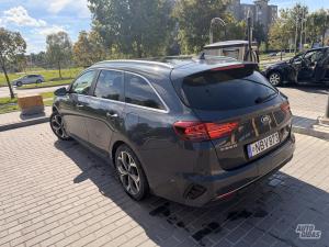 Grey Kia Ceed 2020 in Kaunas, with an engine capacity of 1.60 L and mileage of 183 thousand km for 13500 €, photo 5 on AUTOMOTO.COM.LV