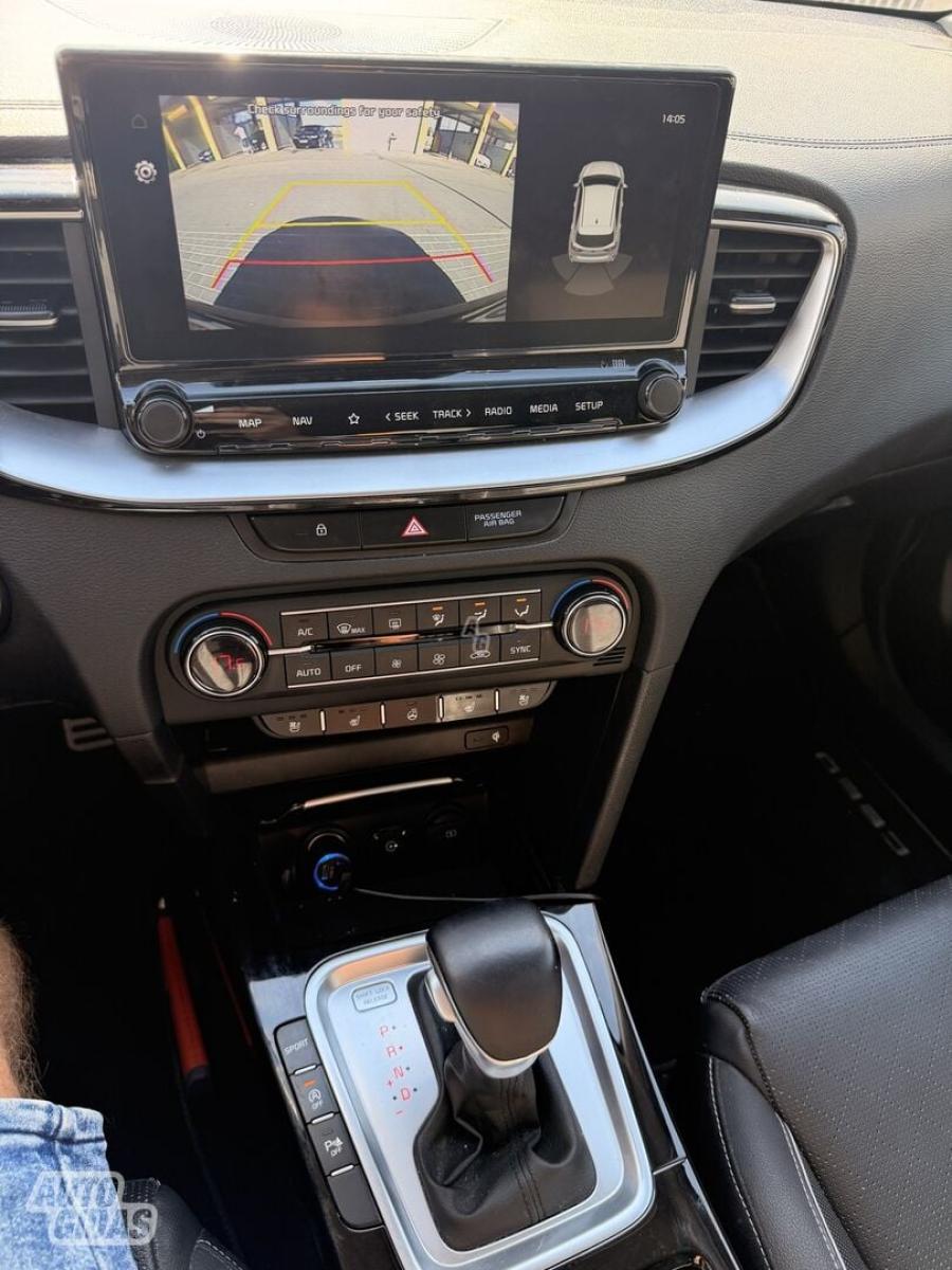 Grey Kia Ceed 2020 in Kaunas, with an engine capacity of 1.60 L and mileage of 183 thousand km for 13500 €, photo 10 on AUTOMOTO.COM.LV