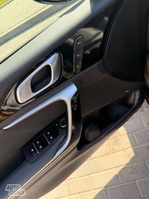 Grey Kia Ceed 2020 in Kaunas, with an engine capacity of 1.60 L and mileage of 183 thousand km for 13500 €, photo 15 on AUTOMOTO.COM.LV