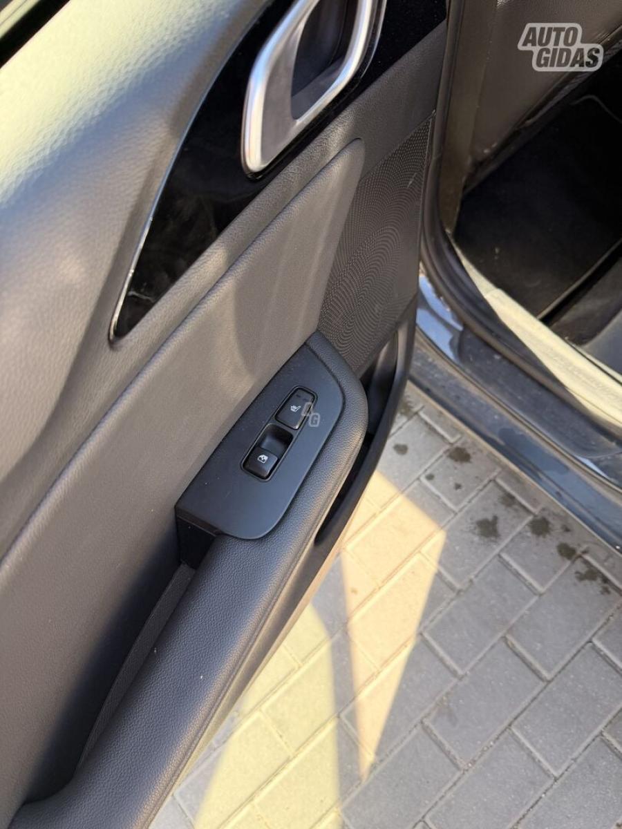 Grey Kia Ceed 2020 in Kaunas, with an engine capacity of 1.60 L and mileage of 183 thousand km for 13500 €, photo 20 on AUTOMOTO.COM.LV
