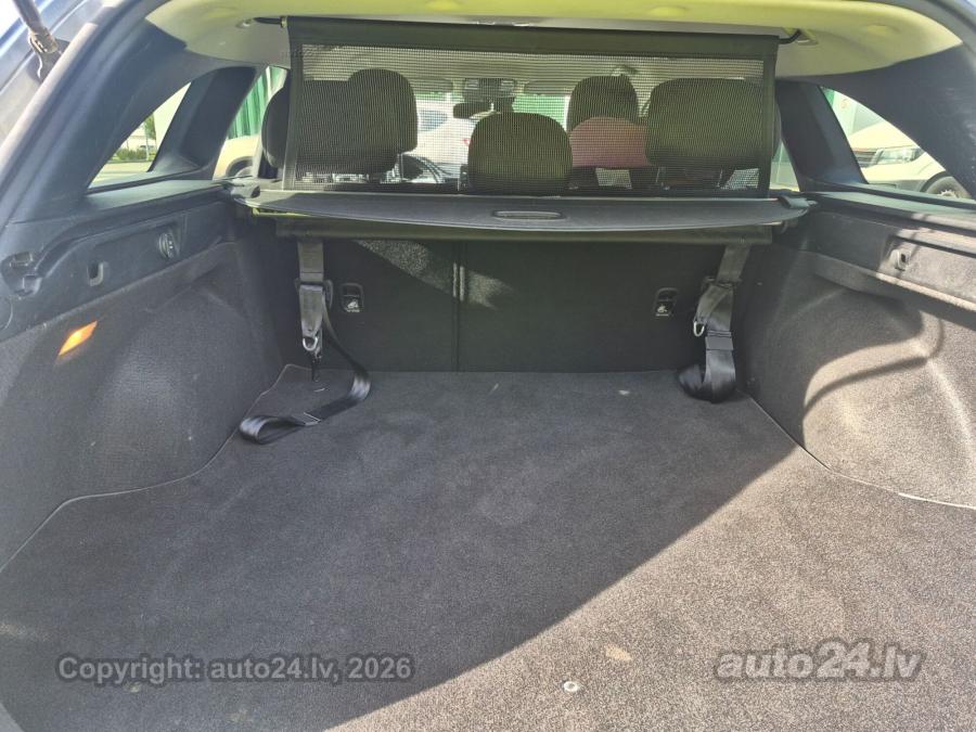 Pelēks Kia Ceed 2020 Tallina, ar dzinēja tilpumu 1.40 L un nobraukumu 72 tūkst. km par 12900 €, foto 9 vietnē AUTOMOTO.COM.LV