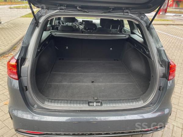 Grey Kia Ceed 2020 in Riga, with an engine capacity of 1.60 L and mileage of 155 thousand km for 11800 €, photo 6 on AUTOMOTO.COM.LV