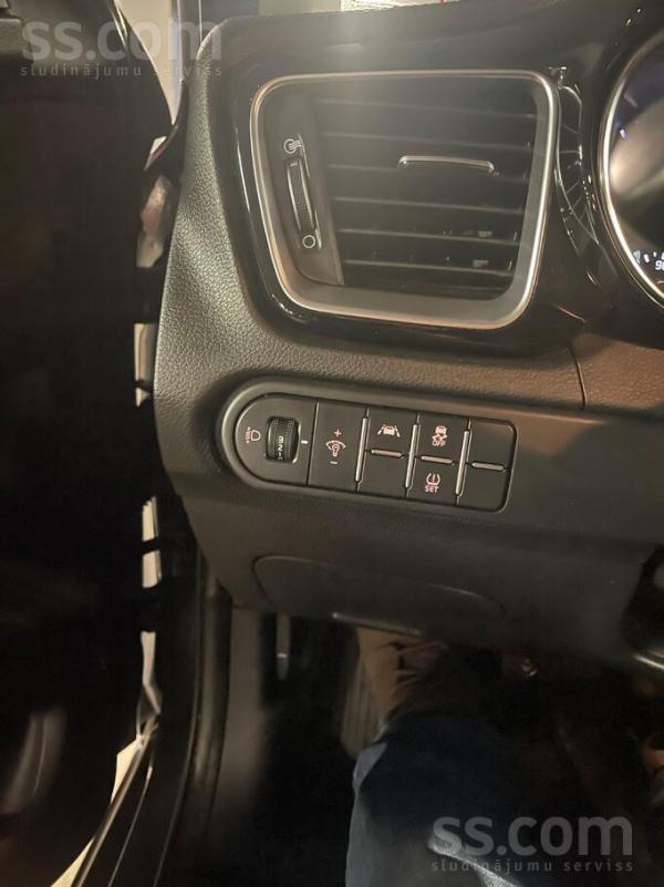 Grey Kia Ceed 2020 in Riga, with an engine capacity of 1.60 L and mileage of 155 thousand km for 11800 €, photo 11 on AUTOMOTO.COM.LV