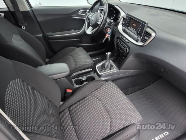 Pelēks Kia Ceed 2021 Tallina, ar dzinēja tilpumu 1.60 L un nobraukumu 122 tūkst. km par 12495 €, foto 6 vietnē AUTOMOTO.COM.LV