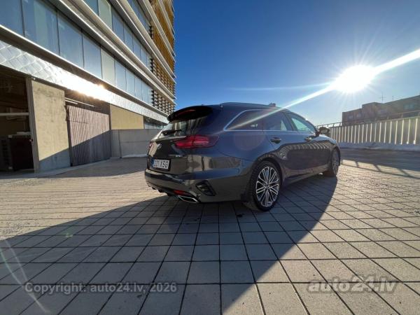 Grey Kia Ceed 2021 in Tallinn, with an engine capacity of 1.40 L and mileage of 64 thousand km for 18499 €, photo 3 on AUTOMOTO.COM.LV