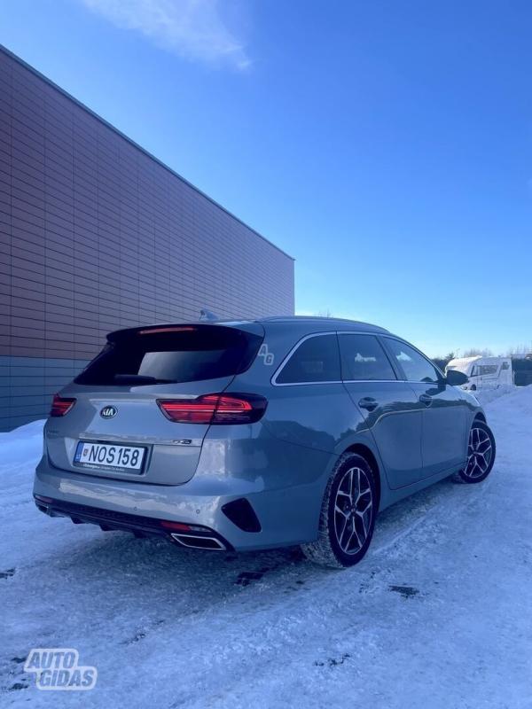 Grey Kia Ceed 2021 in Klaipeda, with an engine capacity of 1.60 L and mileage of 219 thousand km for 11300 €, photo 8 on AUTOMOTO.COM.LV