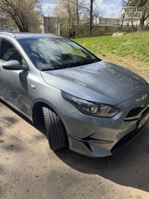 Pelēks Kia Ceed 2021 Viļņa, ar dzinēja tilpumu 1.50 L un nobraukumu 62 tūkst. km par 15100 €, foto  vietnē AUTOMOTO.COM.LV