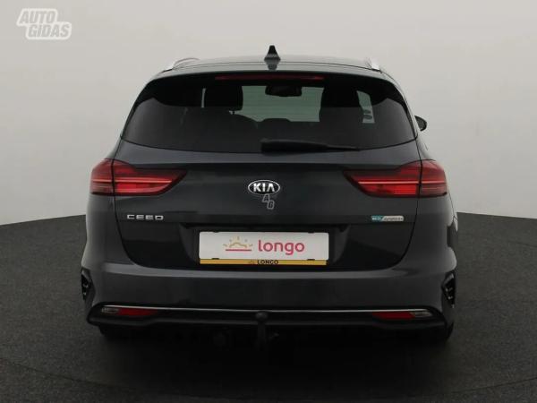 Grey Kia Ceed 2021 in Vilnius, with an engine capacity of 1.50 L and mileage of 182 thousand km for 12599 €, photo 5 on AUTOMOTO.COM.LV