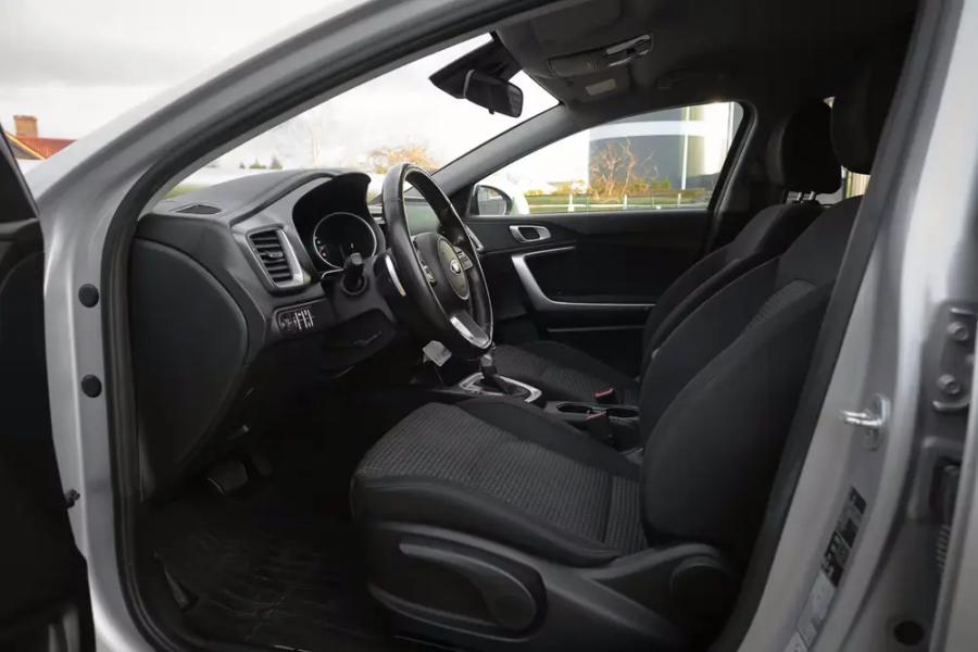 Pelēks Kia Ceed 2021 Jelgava, ar dzinēja tilpumu 1.60 L un nobraukumu 70 tūkst. km par 15300 €, foto 9 vietnē AUTOMOTO.COM.LV