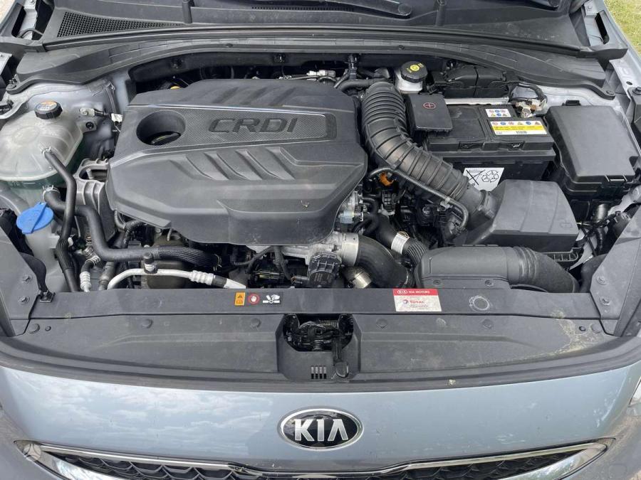 Grey Kia Ceed 2021 in Vilnius, with an engine capacity of 1.60 L and mileage of 140 thousand km for 9950 €, photo 22 on AUTOMOTO.COM.LV