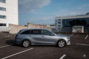 Grey Kia Ceed 2021 in Vilnius, with an engine capacity of 1.48 L and mileage of 46 thousand km for 14999 €, photo 5 on AUTOMOTO.COM.LV