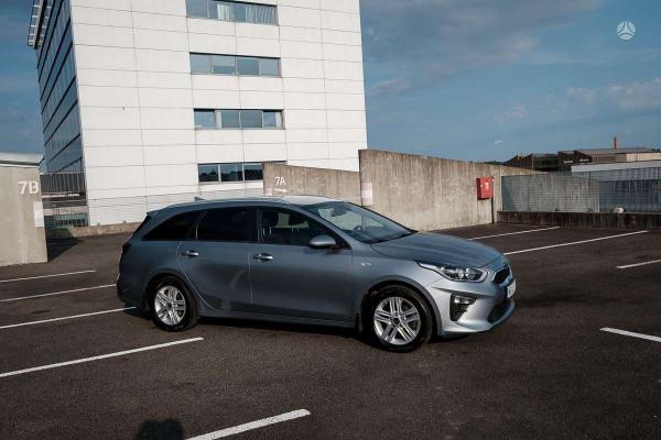 Grey Kia Ceed 2021 in Vilnius, with an engine capacity of 1.48 L and mileage of 46 thousand km for 14999 €, photo 6 on AUTOMOTO.COM.LV