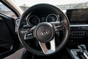 Grey Kia Ceed 2021 in Vilnius, with an engine capacity of 1.48 L and mileage of 46 thousand km for 14999 €, photo 19 on AUTOMOTO.COM.LV