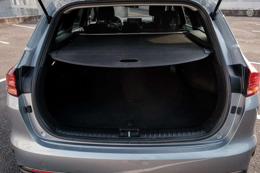 Grey Kia Ceed 2021 in Vilnius, with an engine capacity of 1.48 L and mileage of 46 thousand km for 14999 €, photo 23 on AUTOMOTO.COM.LV
