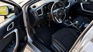 Grey Kia Ceed 2021 in Vilnius, with an engine capacity of 1.48 L and mileage of 140 thousand km for 12900 €, photo 7 on AUTOMOTO.COM.LV