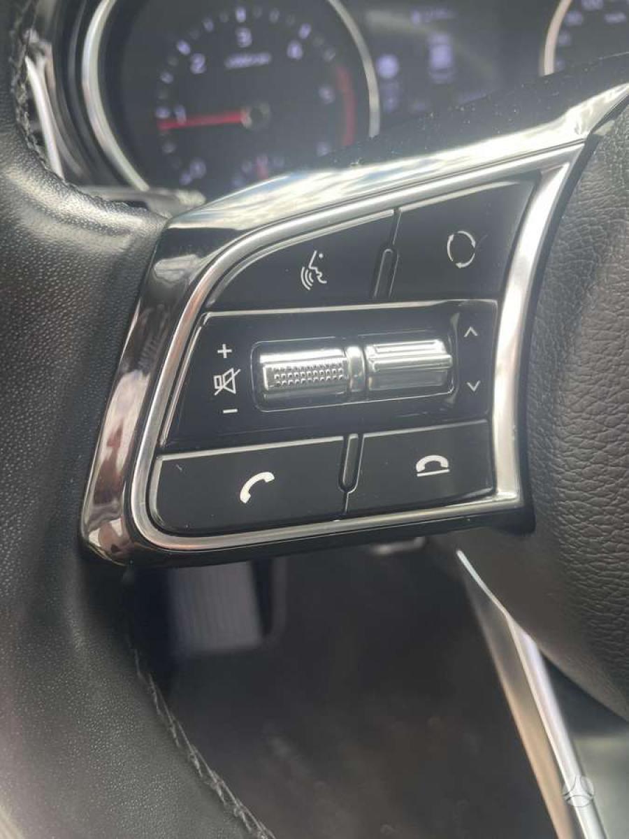 Grey Kia Ceed 2021 in Vilnius, with an engine capacity of 1.60 L and mileage of 140 thousand km for 9950 €, photo 17 on AUTOMOTO.COM.LV