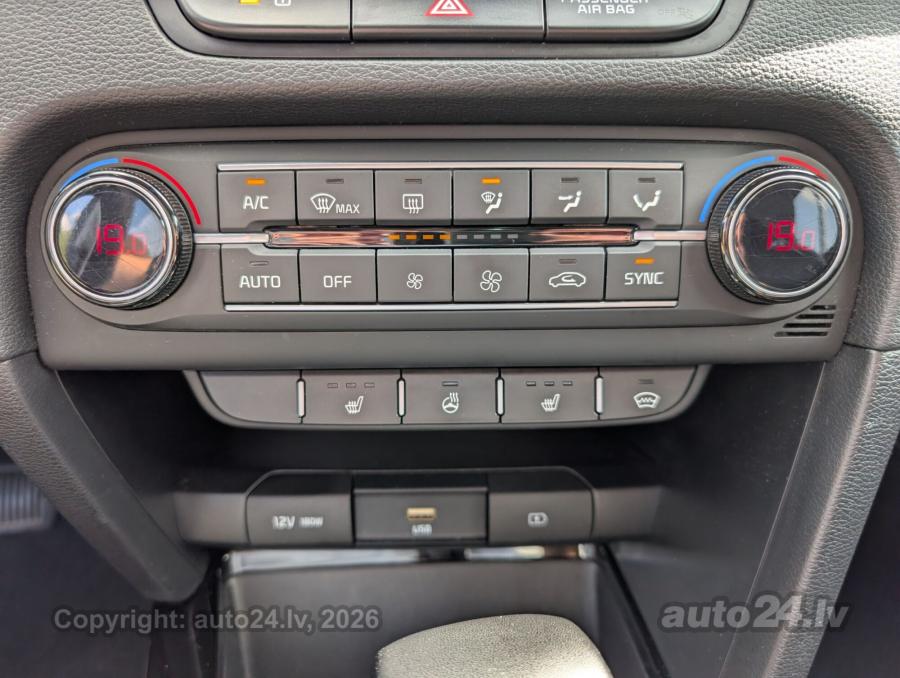 Pelēks Kia Ceed 2021 Tallina, ar dzinēja tilpumu 1.50 L un nobraukumu 56 tūkst. km par 16300 €, foto 17 vietnē AUTOMOTO.COM.LV