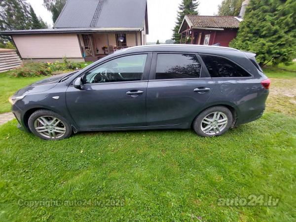 Grey Kia Ceed 2021 in Tallinn, with an engine capacity of 1.50 L and mileage of 69 thousand km for 16100 €, photo 8 on AUTOMOTO.COM.LV