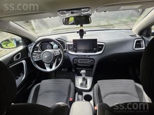 Grey Kia Ceed 2021 in Riga, with an engine capacity of 1.60 L and mileage of 63 thousand km for 12500 €, photo 13 on AUTOMOTO.COM.LV
